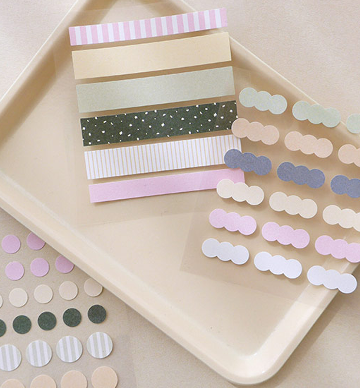 1673 plain.69 Sticker