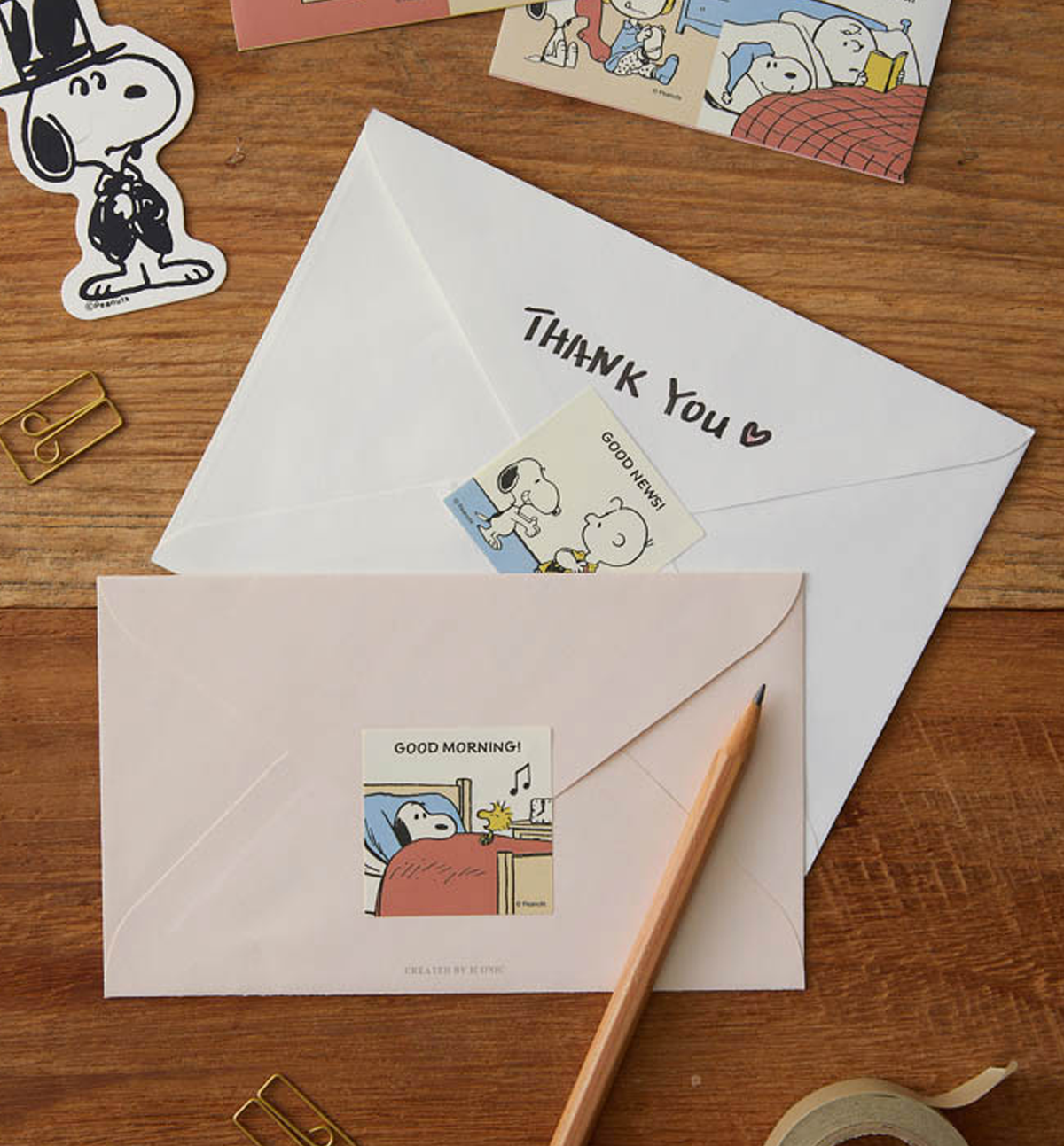 Snoopy Vintage Scene Sticker [2 Designs]