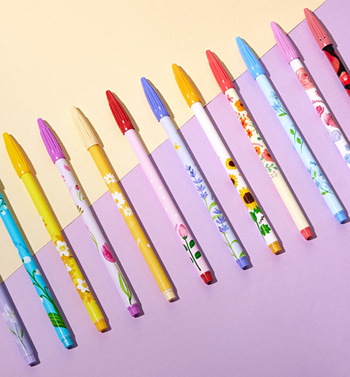 3 Color Plus Pens Set [Limited Edition]