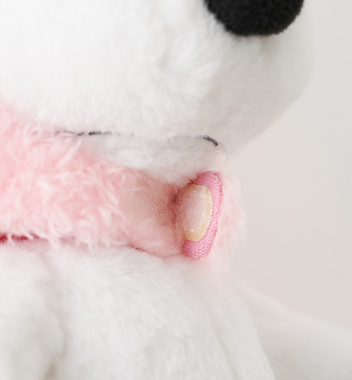 Peanuts Snoopy Strawberry Ice Cream Plush Keyring [16cm]